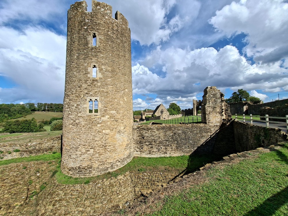 20250908 226 farleigh hungerford castle | A balanced diet